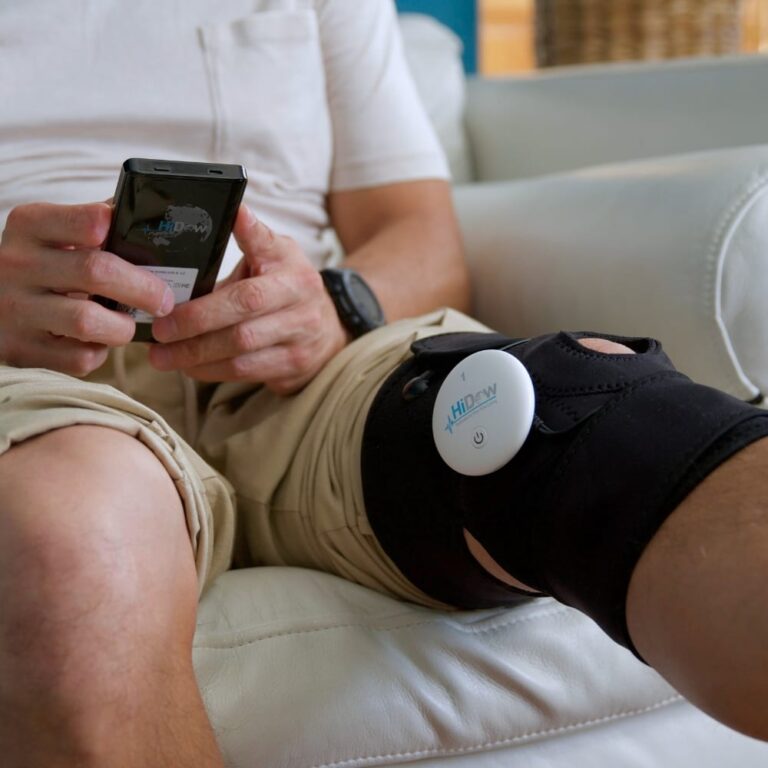 HiDow Pro Touch Wireless 6-12 Review: Treatment in the Palm of Your ...